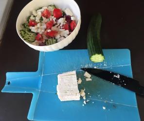 Saláta feta sajttal